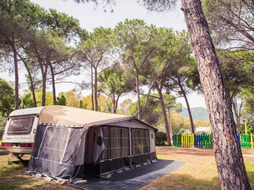 Camping Cala D'Ostia - Campingplatz (Santa Margherita di Pula ...
