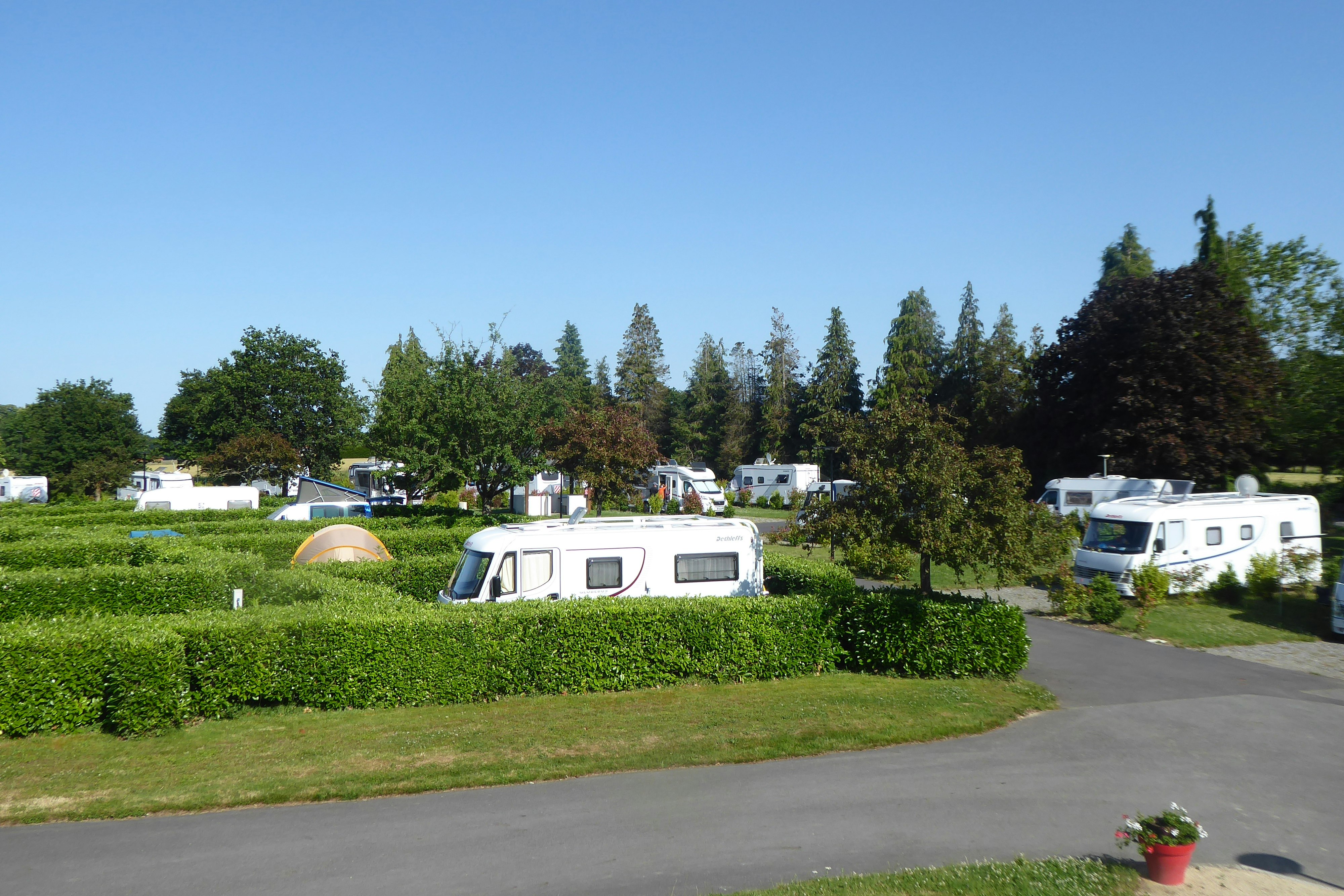 Camping Municipal Le Vieux Châtel - Campingplatz (Combourg) | PiNCAMP ...